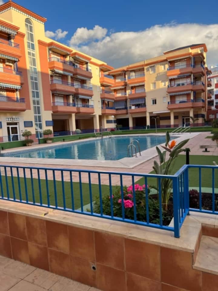 Apartamento Comodo,piscina, A/a Y Garaje Privado - Torrox Costa