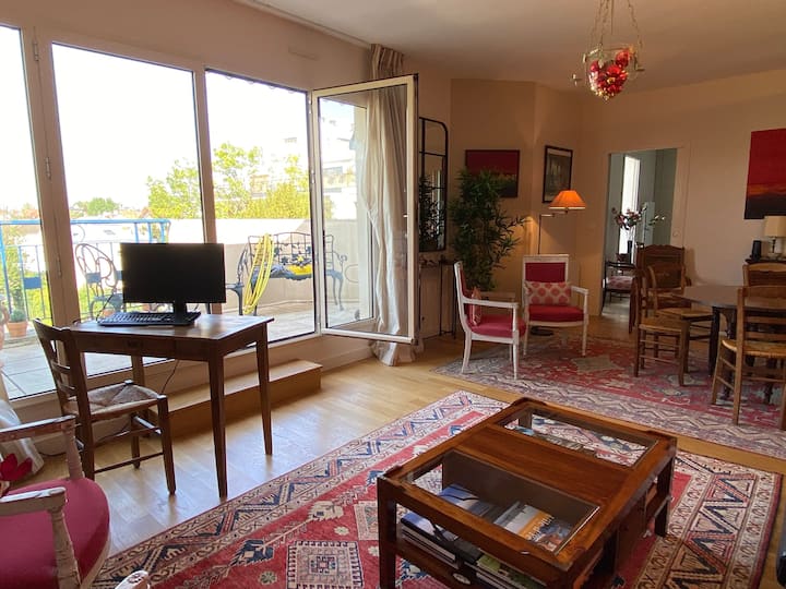 Versailles, Très Agréable Appartement Proche Gare - Versailles