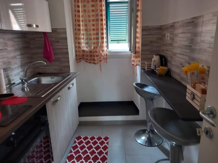 Bilocale In Centro A Oneglia- Imperia - Imperia