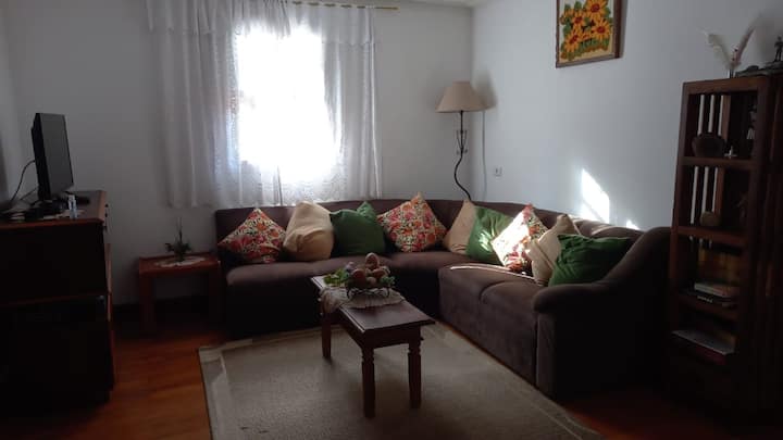 Casa Aconchegante Beira Rio !! - Campos do Jordão