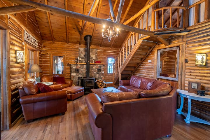 Log Haven Cabin★red Rocks★game Room★city Access - Lakewood, CO