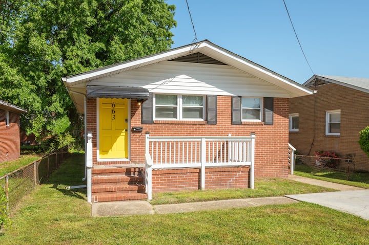 3br Newport News Home, Perfect For Shipyard Access - Newport News, VA