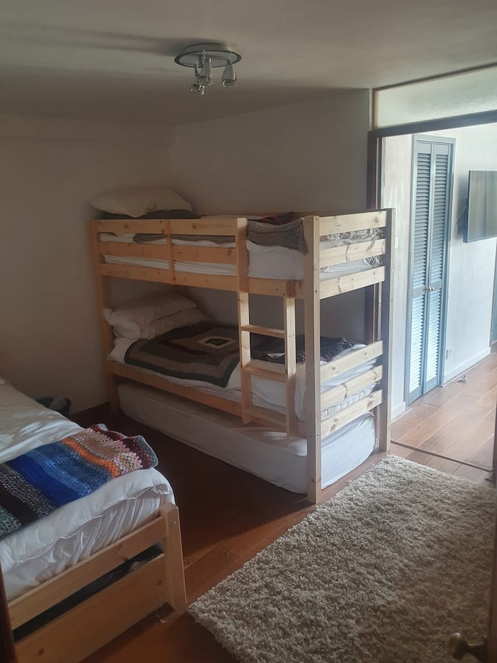 Keystone & Sketchmap Double & Bunk Family Rooms - Brecon