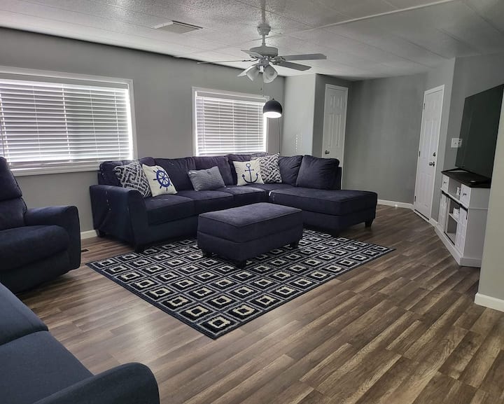 3 Bedroom Havasu Getaway - Lake Havasu City