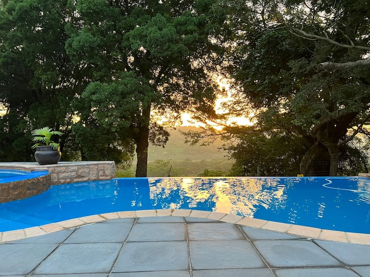 Lovely House With Infinity Pool - Port Shepstone