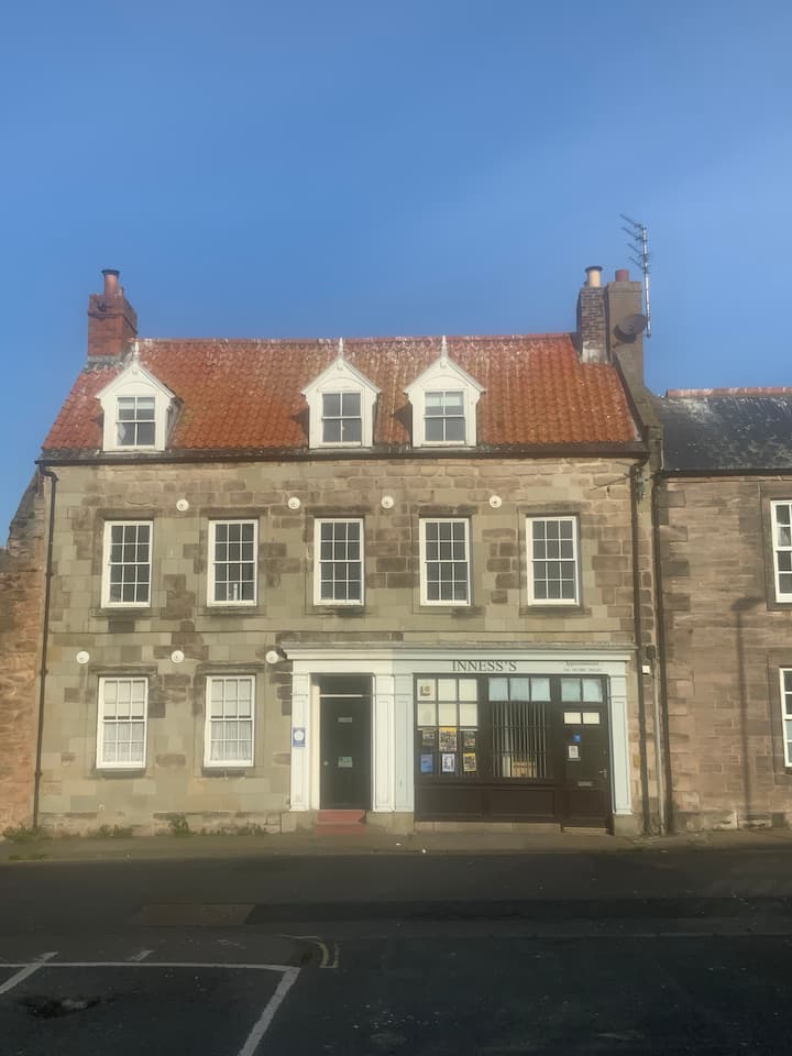 The Cooperage - Georgian Town Centre Apartment - Eyemouth