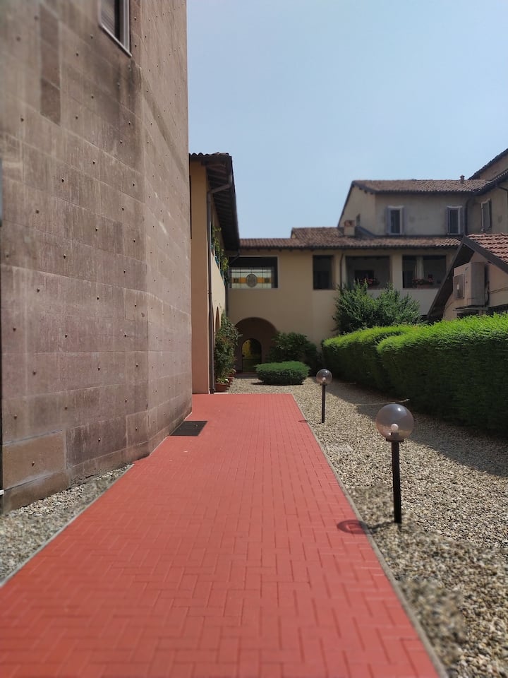 Centro Città Vicino Alla Stazione E Policlinico - Pavia, Italy