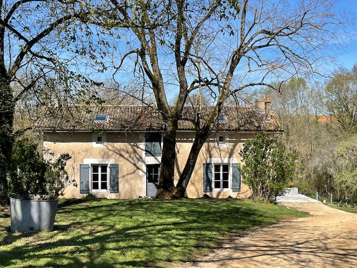 Les Rossignolières, Charmante Maison à La Campagne - Vivonne