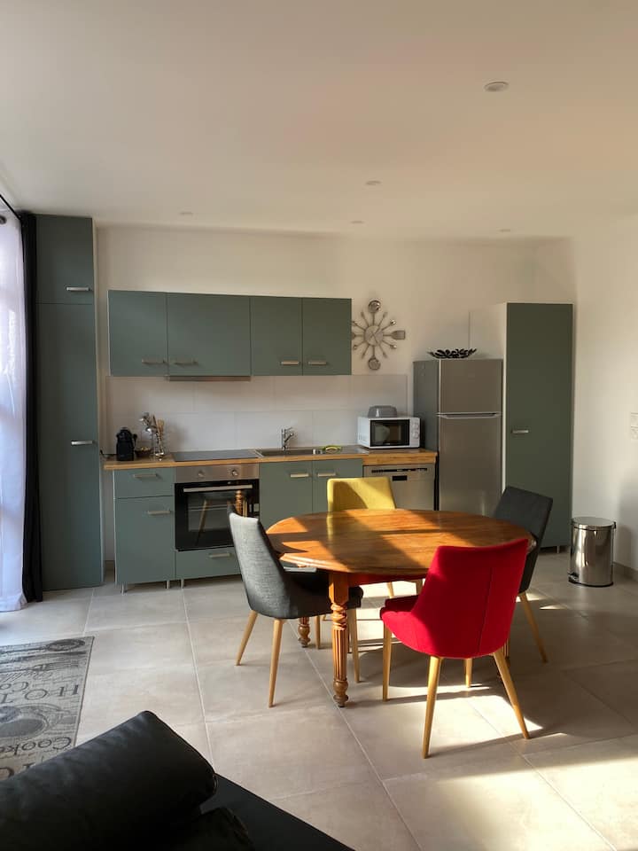 Superbe Appartement « Les Primevères » - ibis Avignon Sud