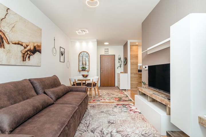 Apartment Jasmin - Parking Garage Included - Budva