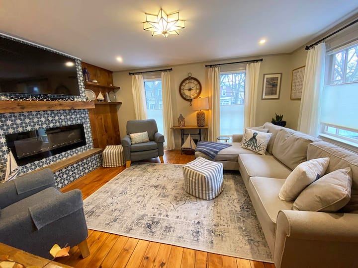 1886 City Cottage In South Wedge Neighborhood - Rochester, NY