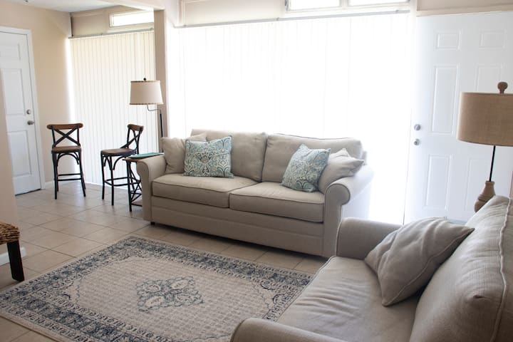 (100) 1 Bedroom Apartment In The Heart Of Town - Jonesboro, AR