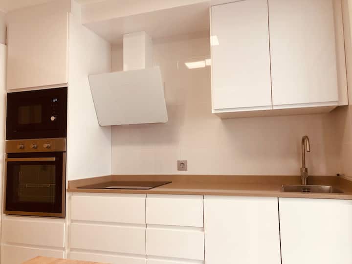 Vigo, Plaza Elíptica: Céntrico, Cómodo Y Nuevo - Vigo