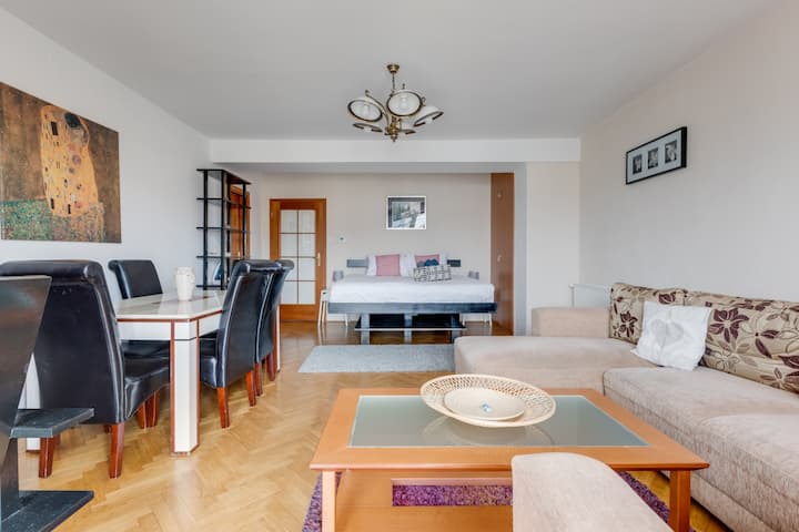 Quaint Apartment For Couples In City Center - Prag