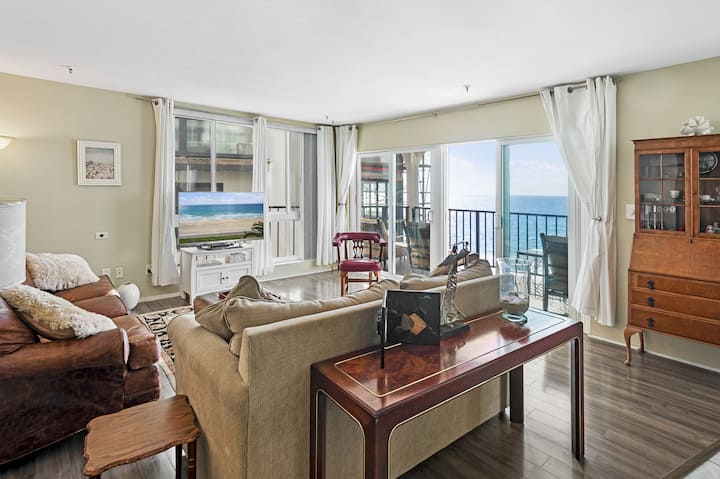Incredible Panoramic Ocean Views- Condo In Redondo - Redondo Beach, CA