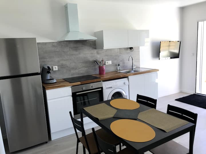 Petit Gîte Sur Presqu'île Côte De Granit Rose - Pleumeur-Bodou