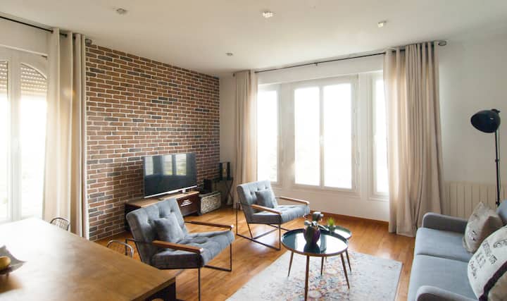 Cozy 1 Bedroom Flat,free Parking, Close To Center - Vallauris