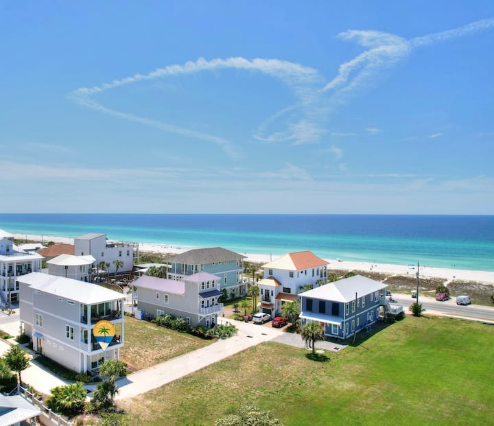 Pet Friendly Lot Of Free Parking And First Floor! - Panama City Beach