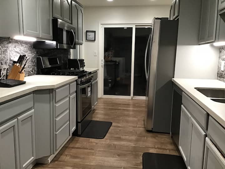 Martinez Cul-de-sac House - Benicia, CA