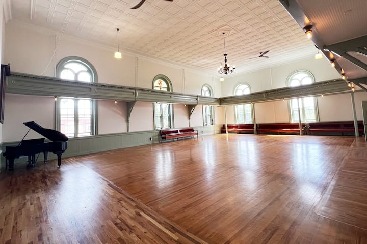 Host Events At The Historic Lemont Hall! - Brunswick, ME