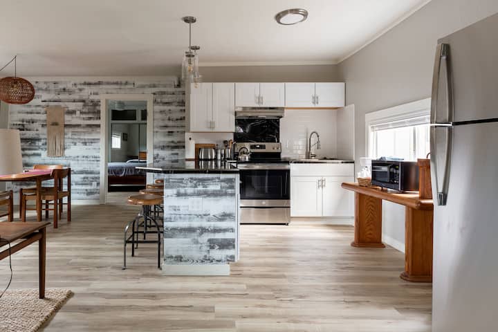 Monthly Stays, Fully Stocked Kitchen - Cottage Grove, OR