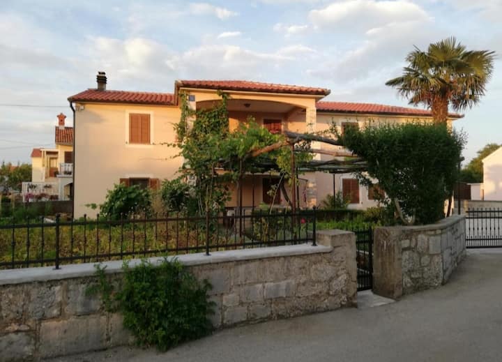 Drpic Apartments Gabonjin 2+2****ii - Malinska