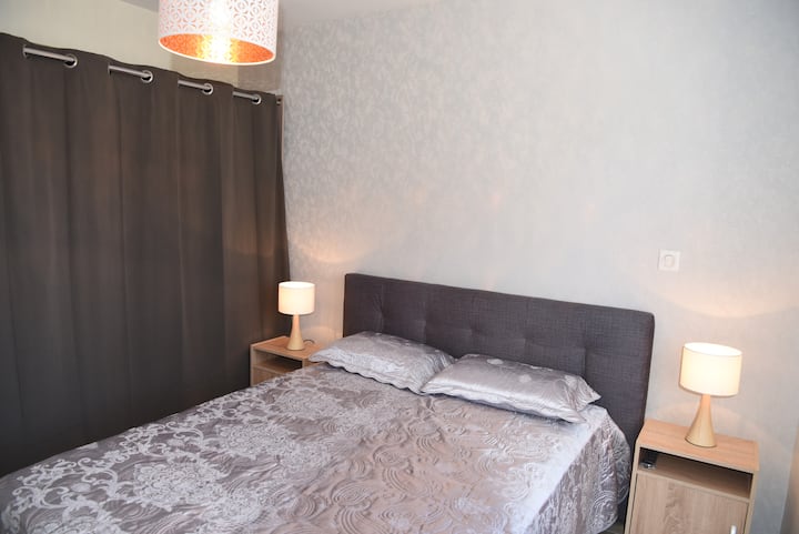 Superbe Appartement T2 Neuf Au Rez De Chaussée. - Évaux-les-Bains
