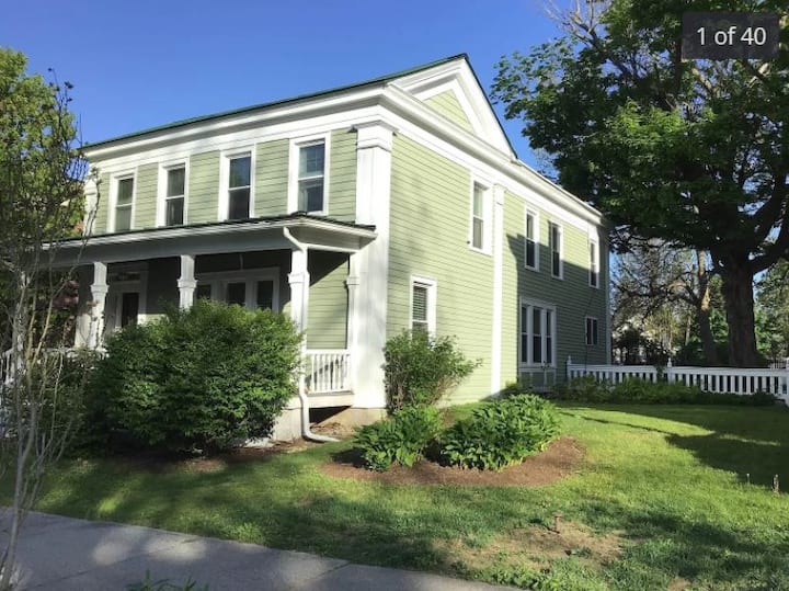 Saratoga Downtown Track Season! Historic 1840 Home - Saratoga Springs, NY
