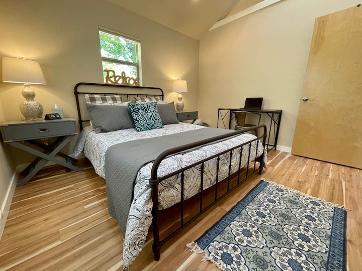 The Alley House: Blocks To Downtown & Restaurants - Eugene, OR
