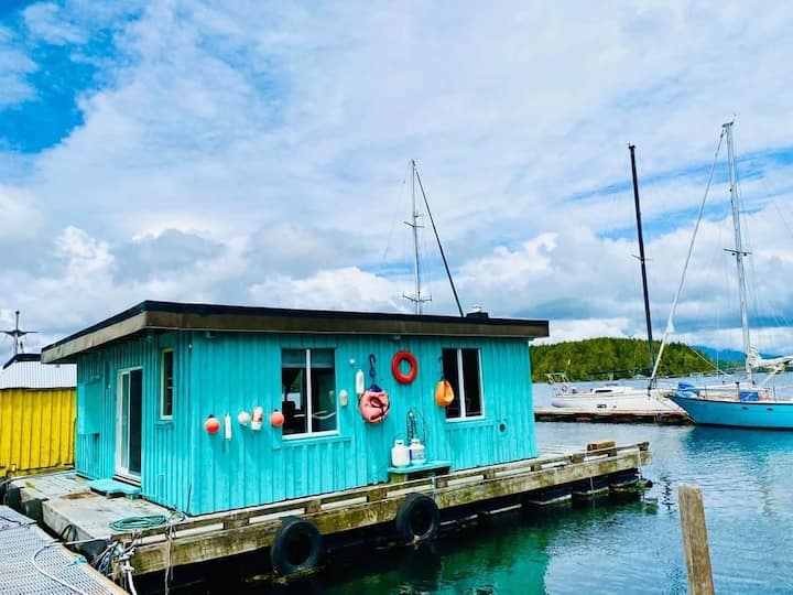 Delightful 1-bedroom Cabin With Fireplace - Tofino