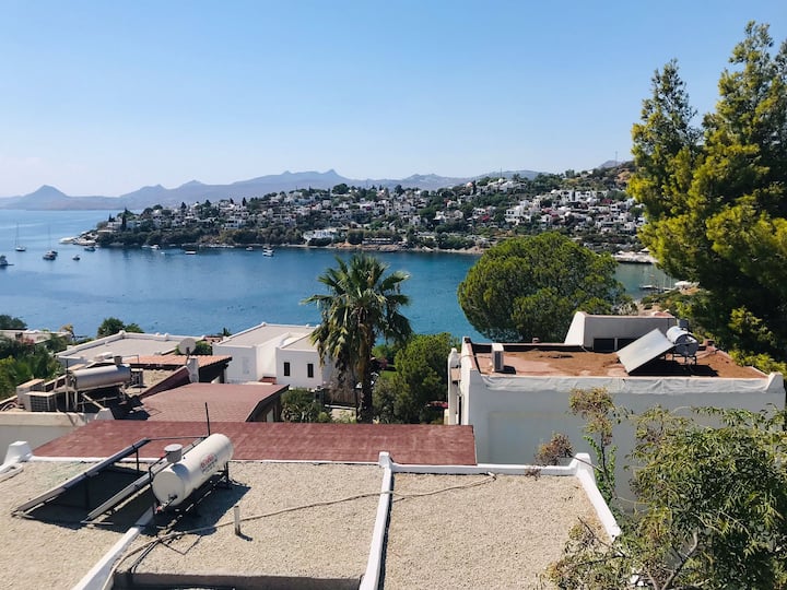 Aktur Tatil Köyünde Denize Sıfır Villa - Bodrum