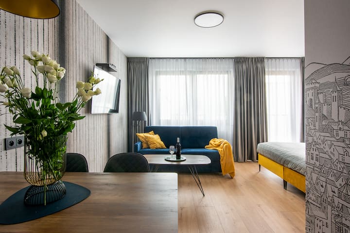 Inpoint Studio Apt| Balcony |A/c |Parking Option - Krakow