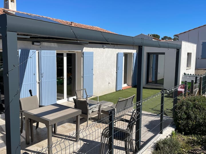 Annexe Climatisée Accolée à La Maison Familiale - Puget-sur-Argens