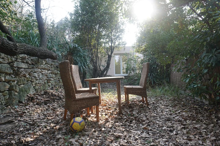 Charmante Maisonnette, Jardin Et Parking Gratuit - Vallauris