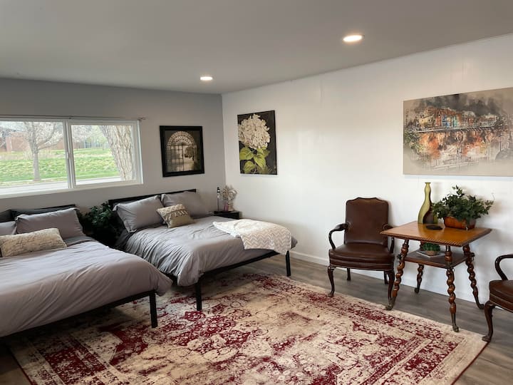 2 Rockleys Family Suite Ev Charging Availible - Lakewood, CO
