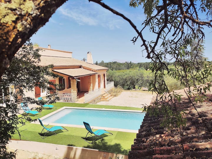 Villa Au Calme Avec Piscine, Plancha, Four à Pizza - Roquemaure