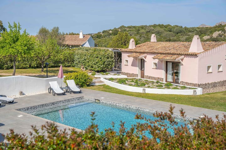 Spartaco Eco Retreat, The Pink House - Arzachena