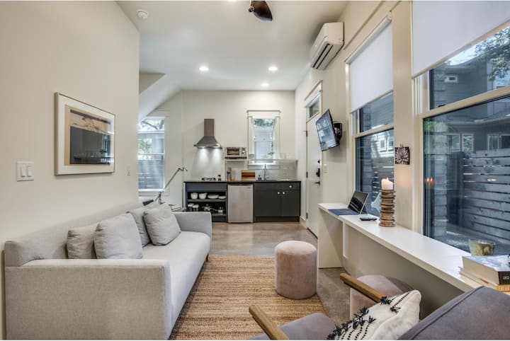 Urban Luxury Studio - Near Dt, East 6th, Ladybird - Austin, TX