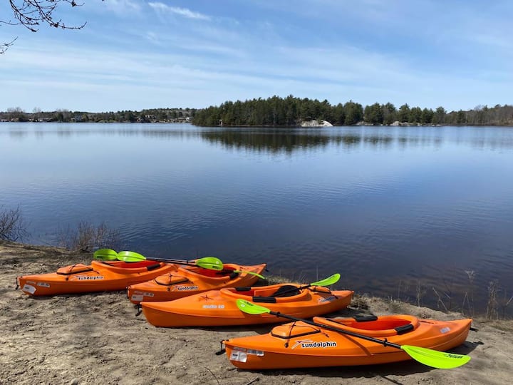 25 - French River Waterfront Room - Killarney
