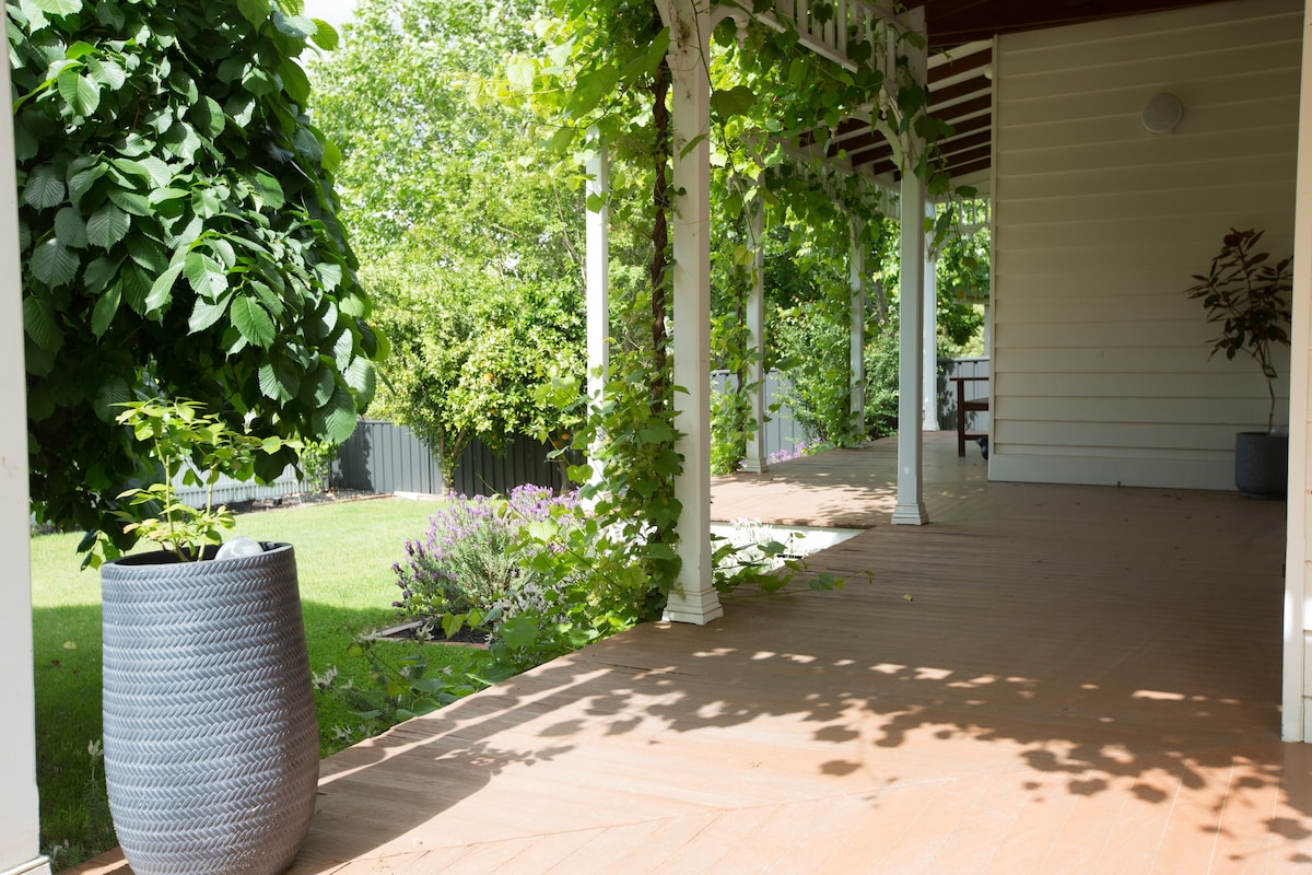 Lake Eildon Holiday Rentals & Homes - Victoria, Australia | Airbnb