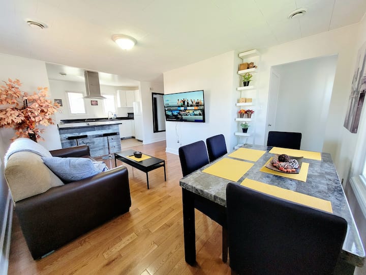 Wow Bungalow 2br 1ba - Private Backyard & Bbq - Niagara Falls