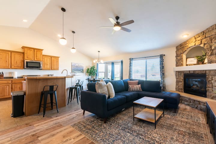 The Heber House Welcomes You! Tastefully Furnished - Heber City, UT