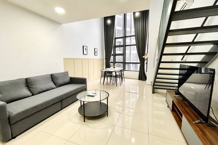 Moka’s Ekocheras Suite: Exquisite Designer Retreat - Kuala Lumpur