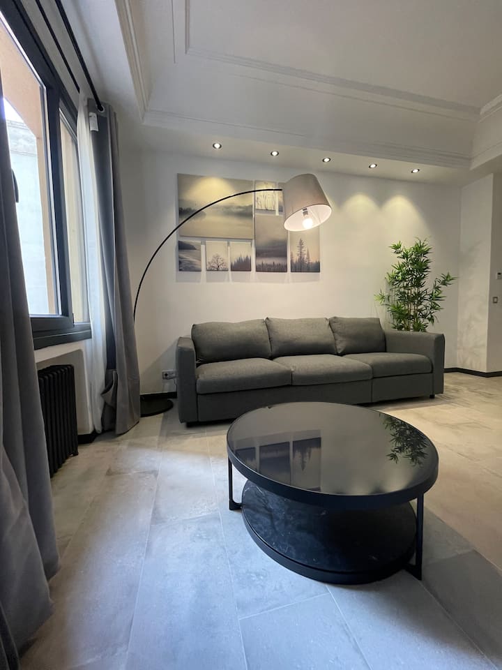 Precioso Alojamiento En Plena Gran Vía - Estación de Madrid-Chamartín-Clara Campoamor