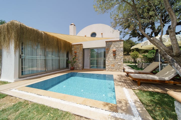 Odette Bodrum-loft Suite With Private Pool - Turgutreis