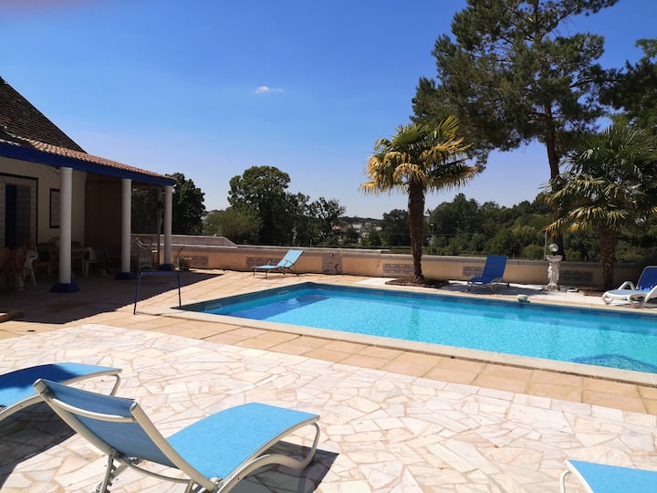 Confortable Gîte 8 Personnes Avec Piscine - Indre-et-Loire