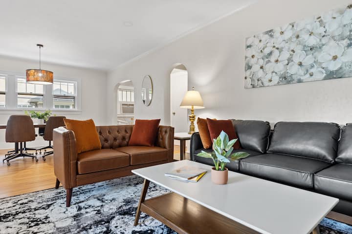 Delightful 3br Bungalow In A Charming Neighborhood - Billings, MT