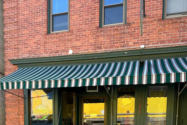 Spacious Apartment - Gateway To The Adirondacks - Adirondack, NY