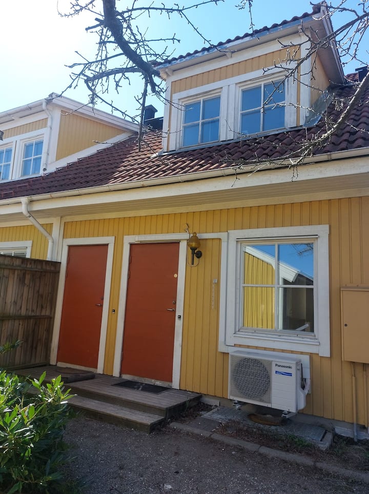 Row House For Students In Snättringe - Estocolmo