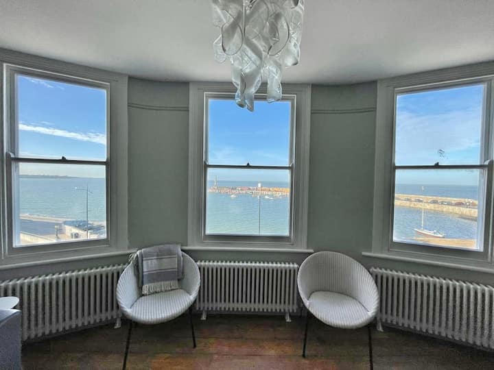 Stunning 2 Bedroom Sea View - Margate Old Town - Margate